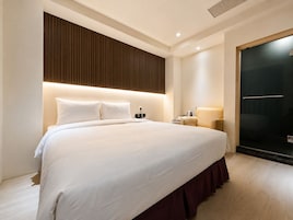 Quarto Duplo Superior | Ferro/tábua de engomar, Wi-fi grátis, roupa de cama fornecida 