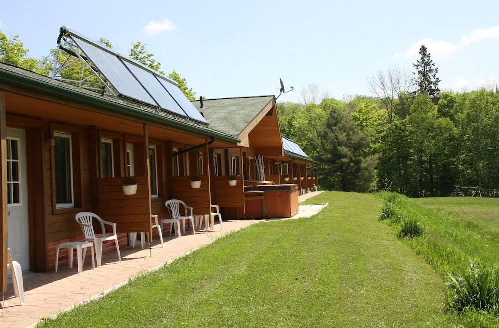 Quiet Bay Inn & Café - Ontario