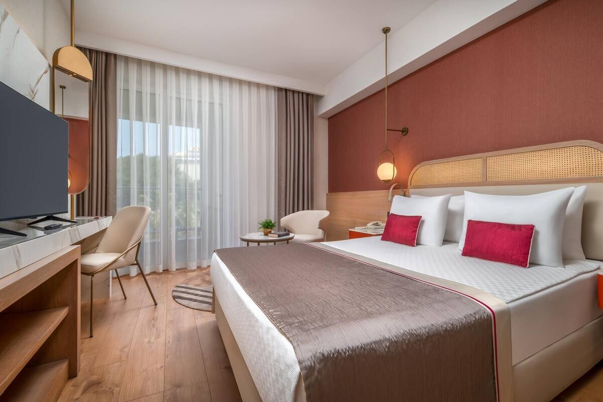 Roupas de cama premium, frigobar (abastecido com itens grátis)
