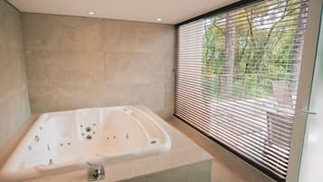 Suite-Estúdio Exclusiva, vista para o jardim | Comodidade do quarto