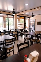 Pequenos-almoços e jantares servidos