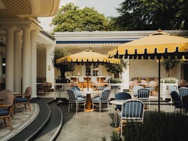 2 restaurantes, culinária internacional