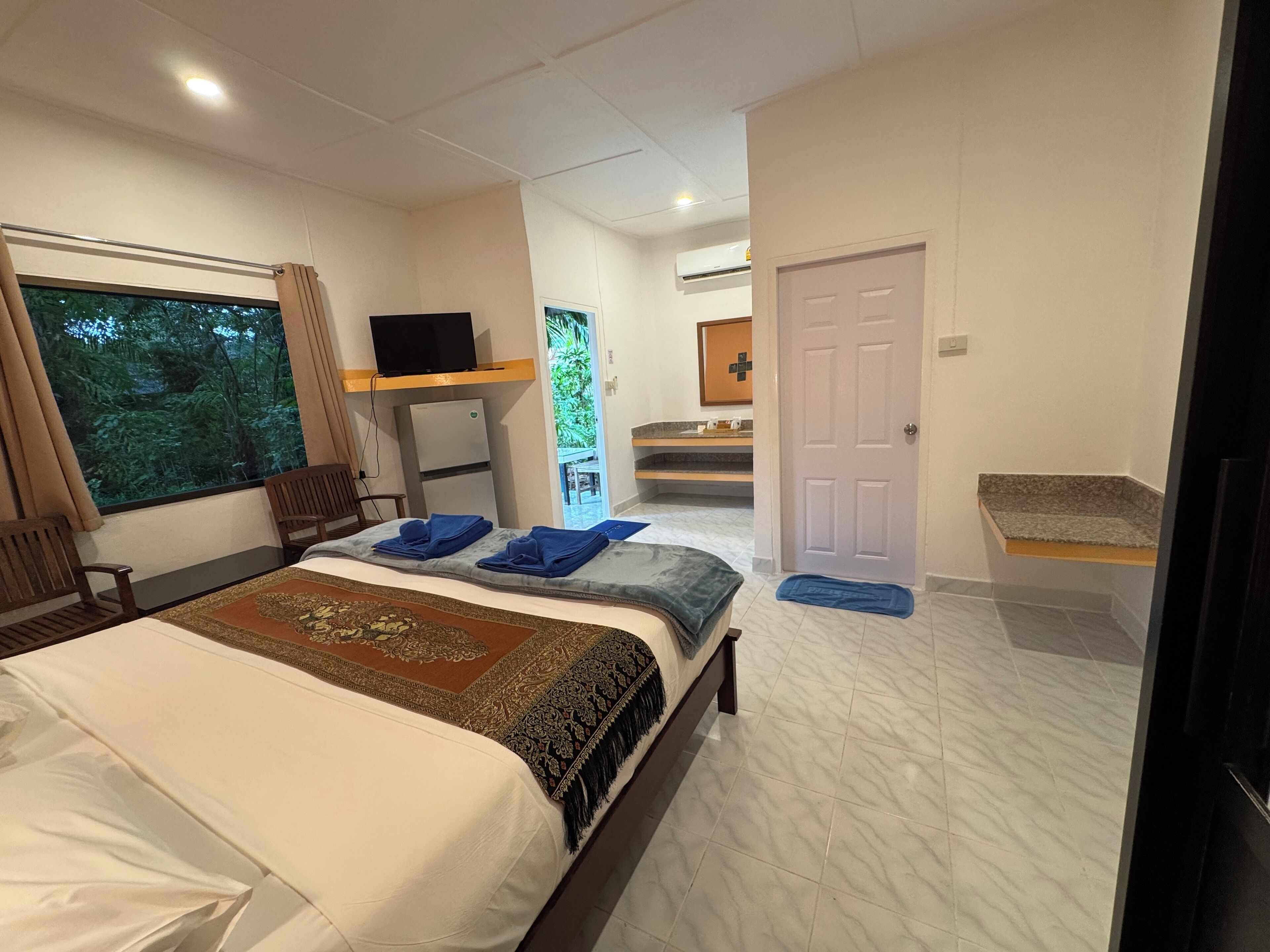 Bangalô superior | Wi-Fi de cortesia, roupa de cama