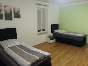 Apartamento Empresarial, 3 quartos | 3 quartos, cortinas/cortinados opacos, Wi-fi grátis