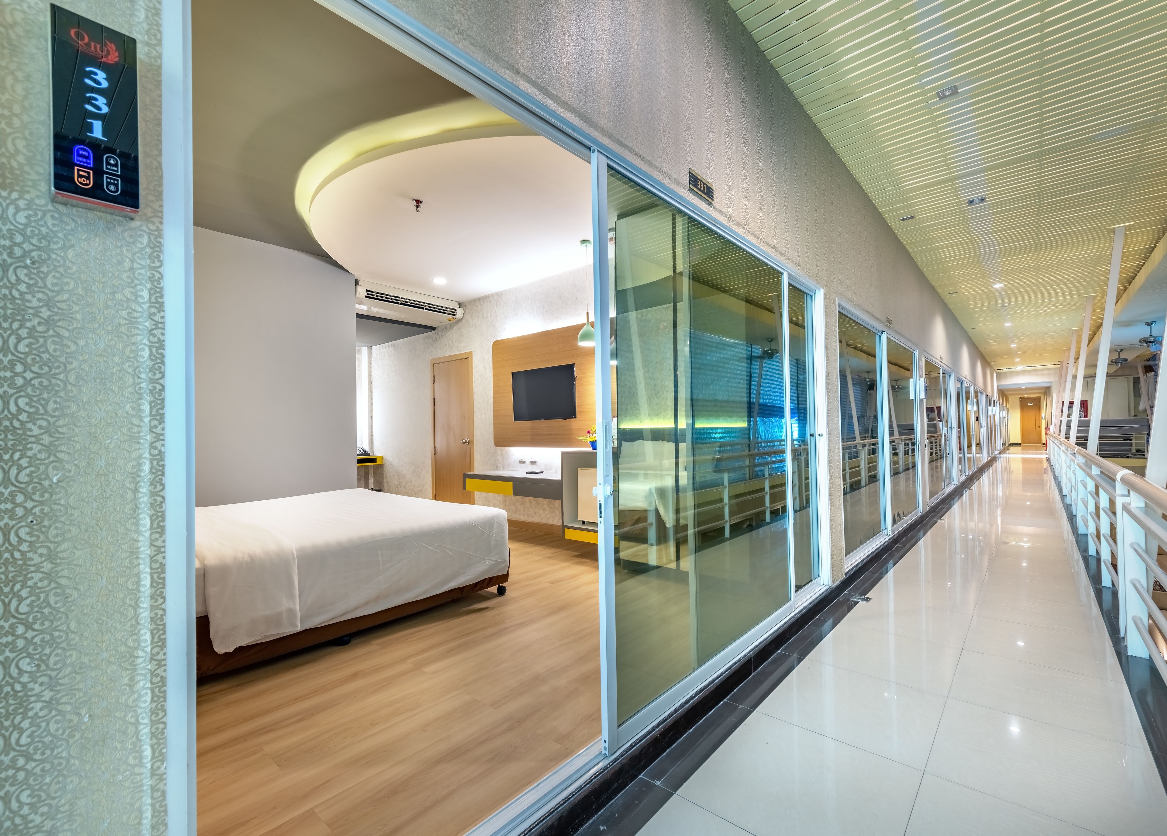 Quarto Duplo Deluxe | Minibar, cofre no quarto, cortinas/cortinados opacos 