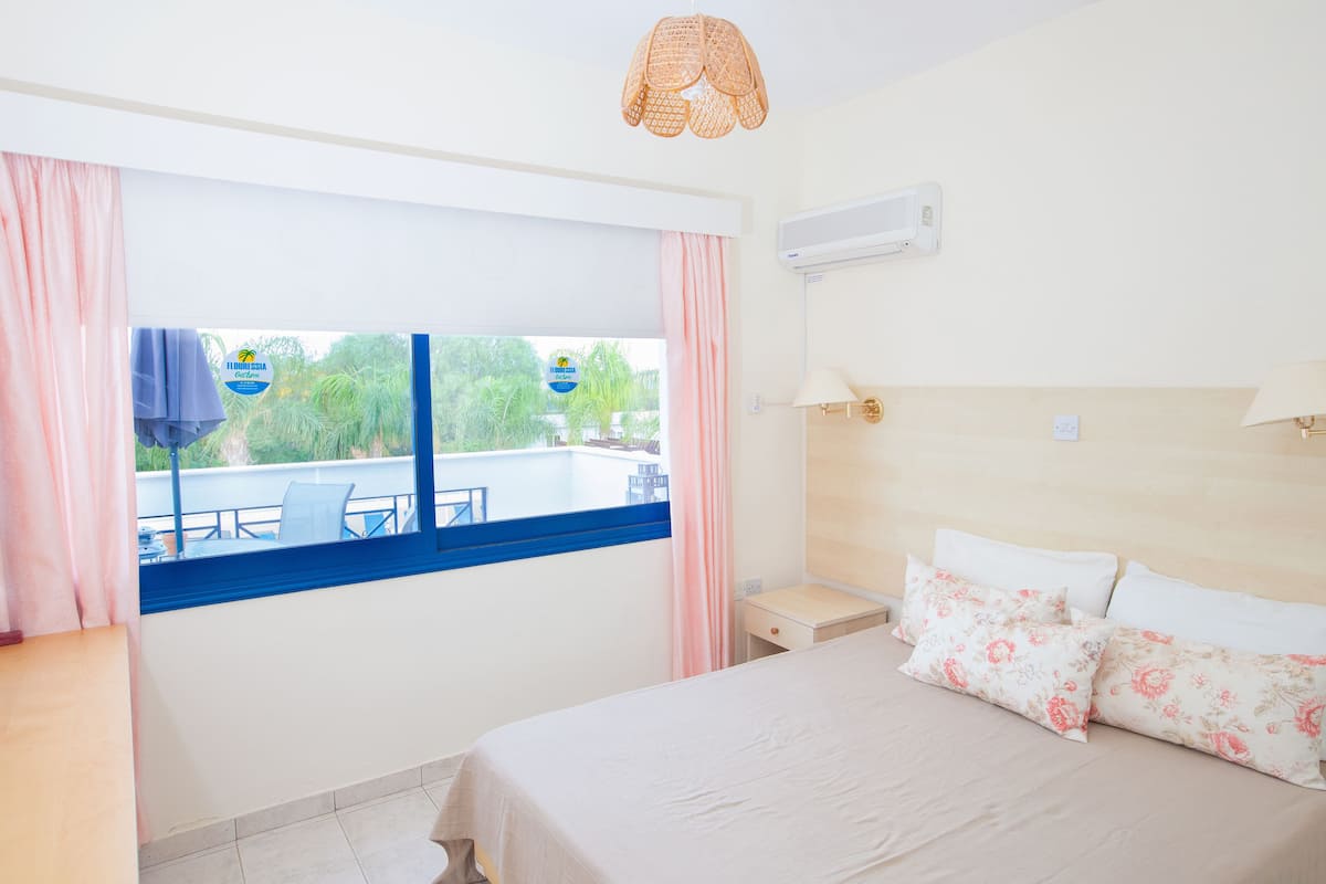 1 quarto, cofre no quarto, quartos insonorizados