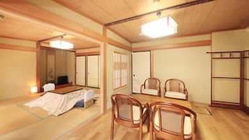 Quarto Tradicional, não fumadores (Japanese Style) | Cofre no quarto, secretária, cortinas/cortinados opacos, Wi-fi grátis