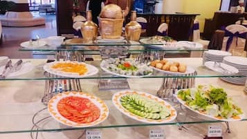 Pequeno-almoço tipo buffet diário incluído
