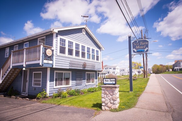 Sea Turn Motel - Portsmouth, NH