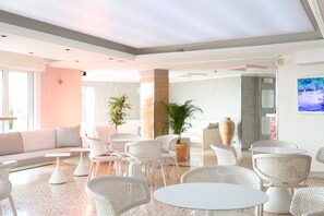 Lounge no saguão