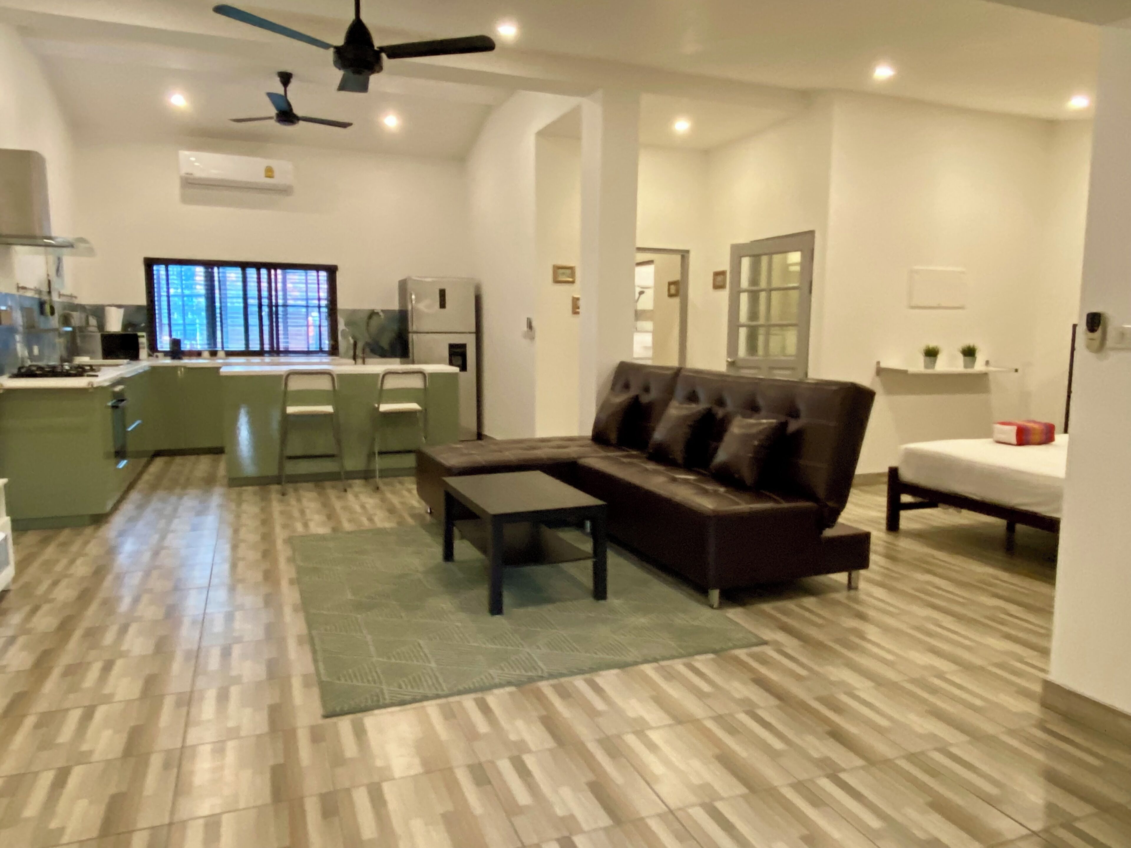 Apartamento, varanda | Sala de estar