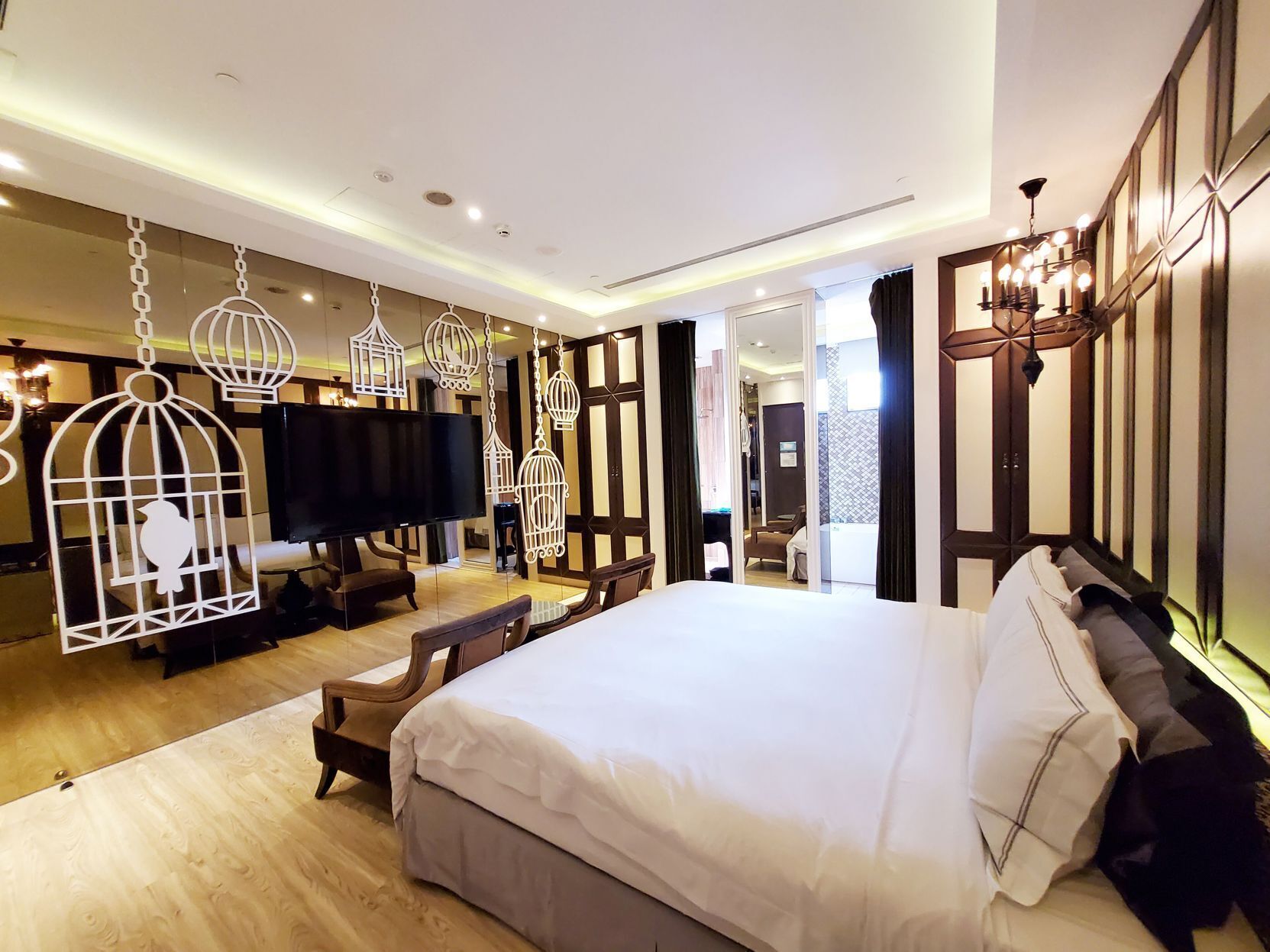 Roupa de alta qualidade, minibar, com decoração personalizada 