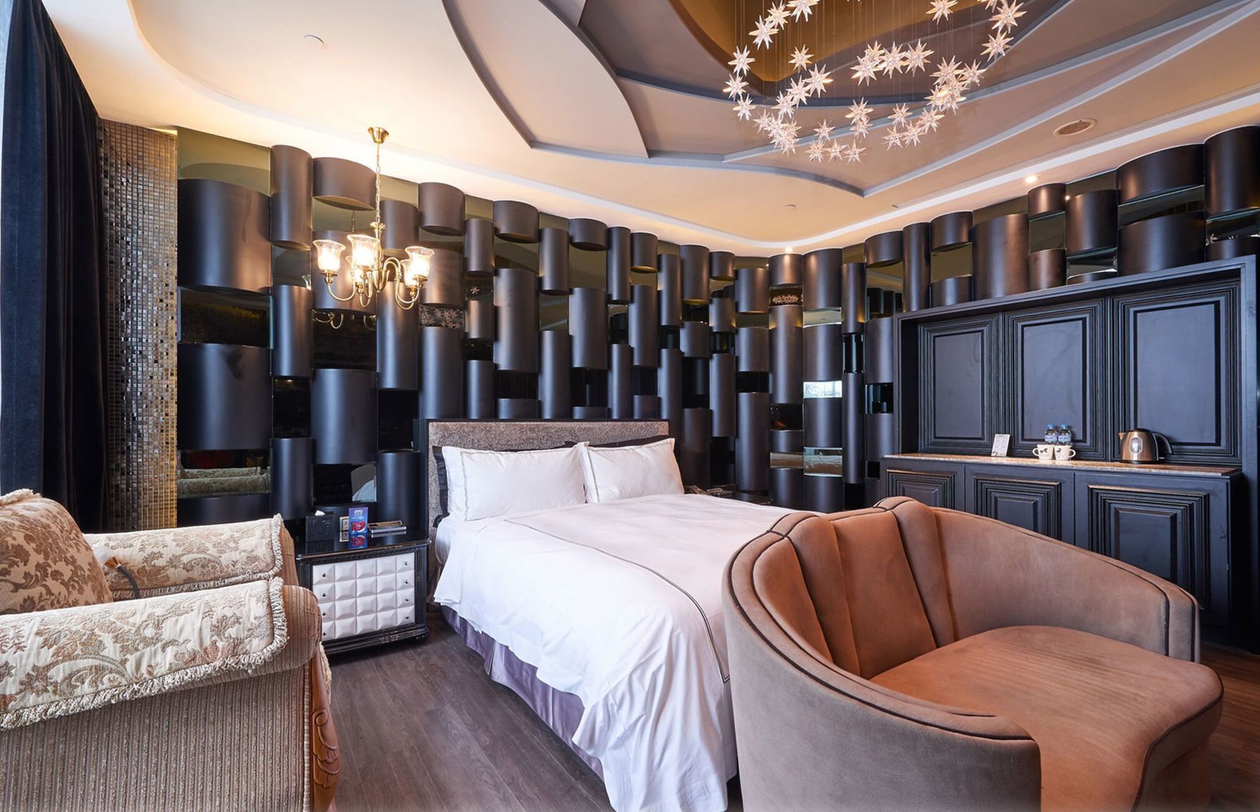 Roupa de alta qualidade, minibar, com decoração personalizada 