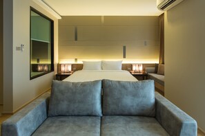 Suite Júnior | Roupa de alta qualidade, minibar, cofre no quarto, secretária 