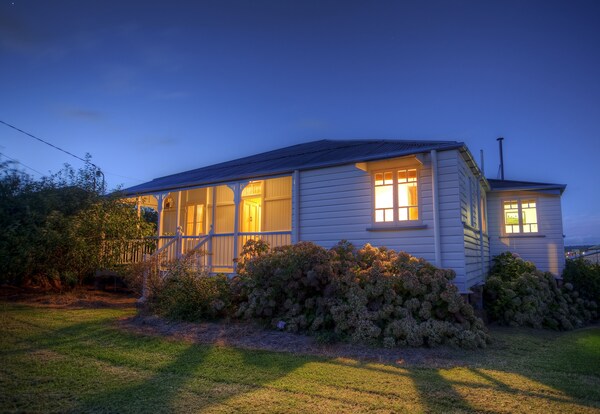 Apple Blossom Cottage - Stanthorpe