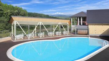 Piscina exterior sazonal