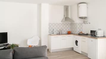 Apartamento Standard (3 people) | Serviço de quarto – refeições