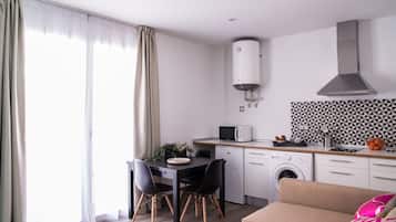 Apartamento Standard (2 people) | Casa de banho | Artigos de higiene pessoal grátis, um secador de cabelo