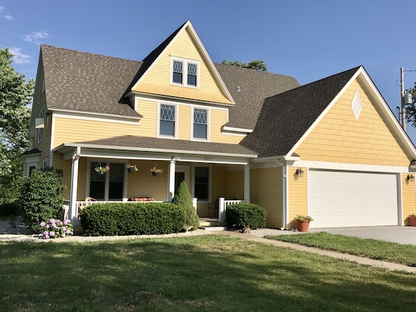 Attwood House Bed And Breakfast - Kansas (State)