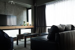 Televisor de ecrã plano de 40 polegadas com canais por cabo, televisor 