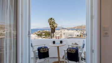 Deluxe Double or Twin Room, 1 Bedroom, Sea View | Vista do quarto