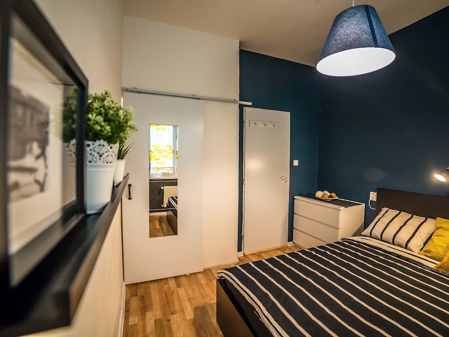 Quarto casal conforto | Escrivaninha, Wi-Fi de cortesia, roupa de cama