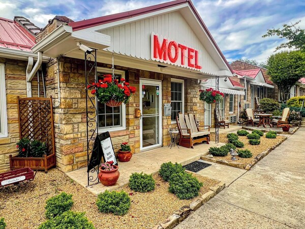 Carolina Country Inn - North Carolina