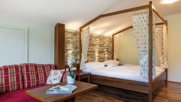 Quarto Duplo Standard | 1 quarto, cortinas/cortinados opacos, Wi-fi grátis