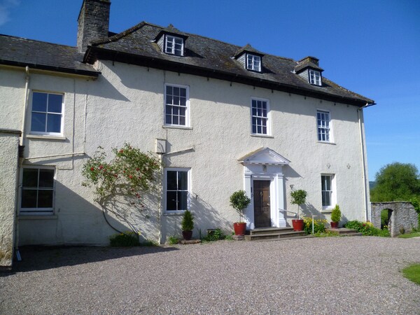 Aberllynfi Riverside Guesthouse - Monmouthshire