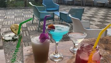 Bar à beira da piscina