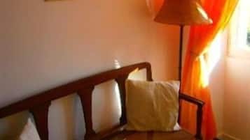 Quarto Clássico com Cama de Casal, casa de banho privativa | 1 quarto