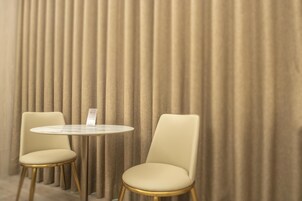 Quarto Duplo Exclusivo | Roupa de alta qualidade, minibar, secretária, quartos insonorizados 