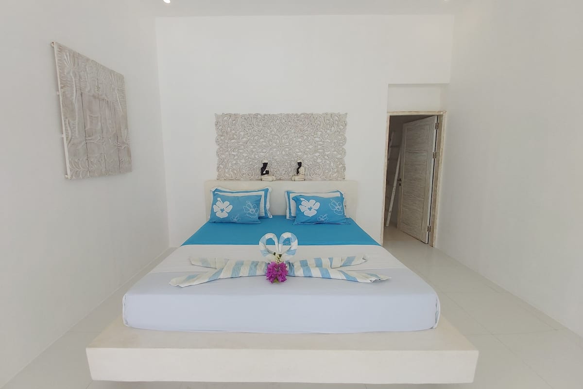 Roupa de alta qualidade, camas de colchão Select Comfort, minibar