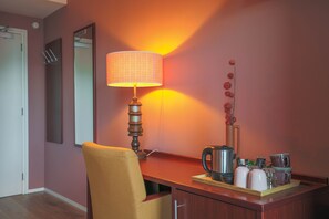 Quarto conforto | Cofres nos quartos, berços (sobretaxa), Wi-Fi de cortesia, roupa de cama