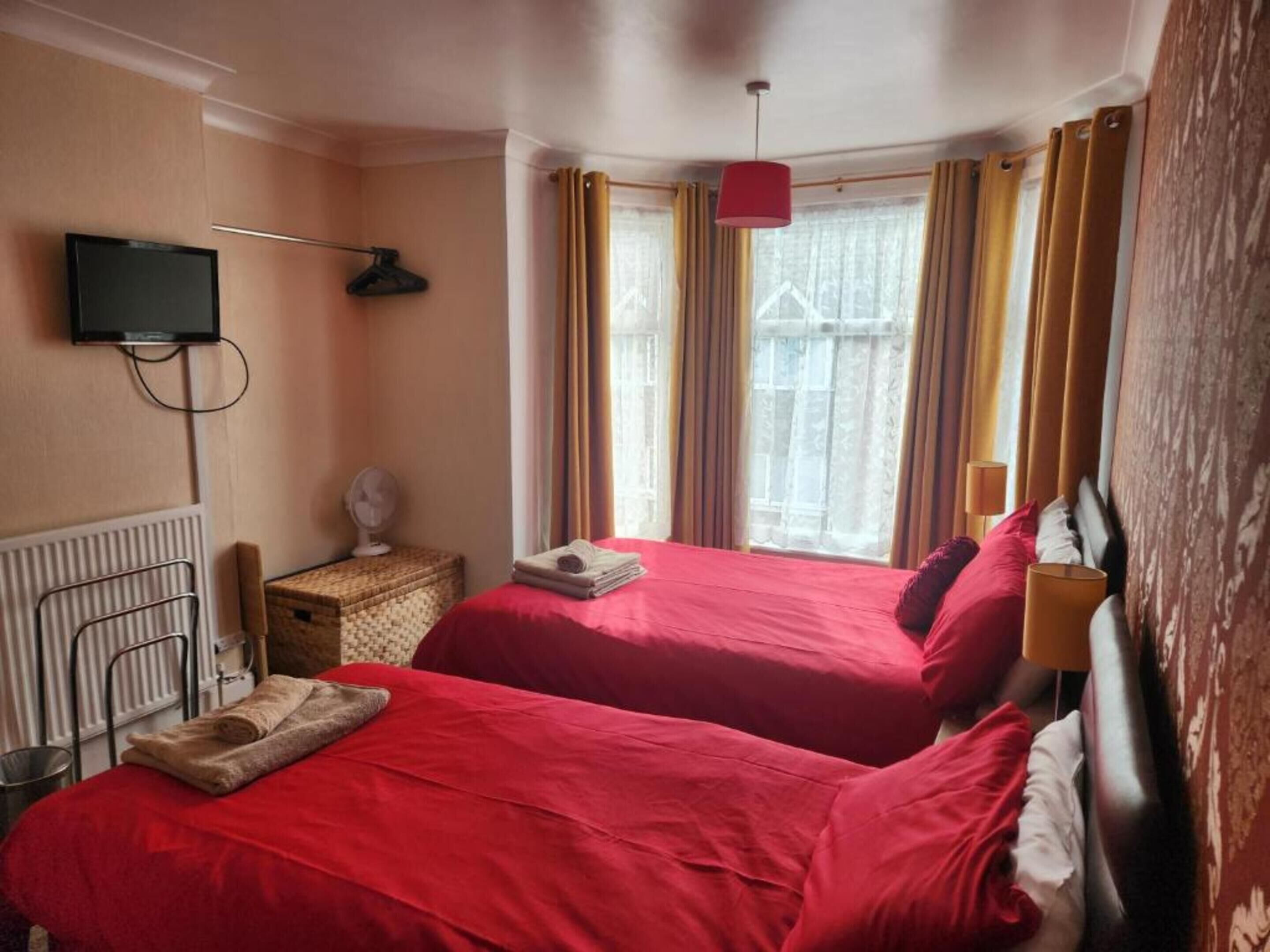 Quarto Standard, várias camas | Wi-fi grátis 