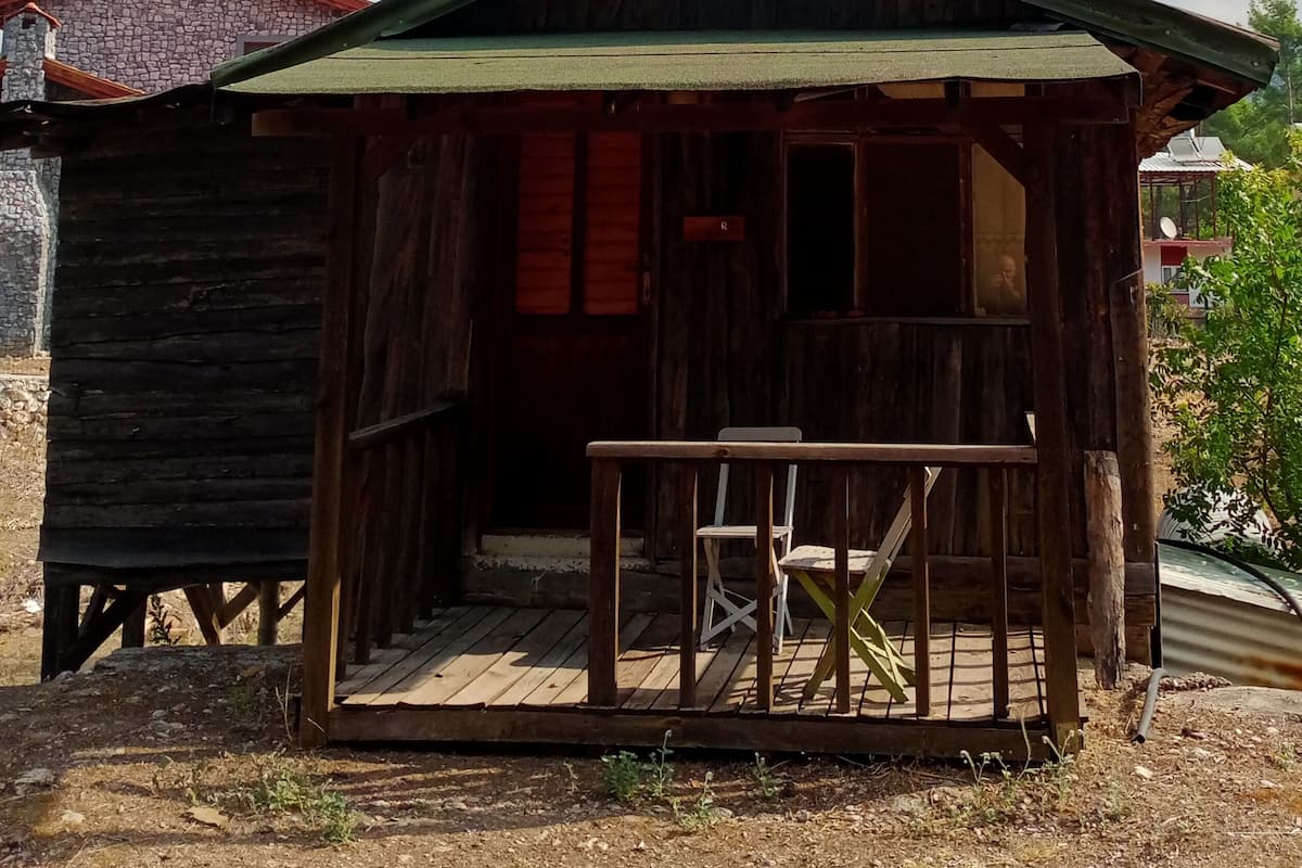 Bungalow (2 Pax)