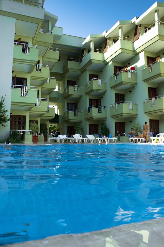 Ares City Hotel - Çamyuva