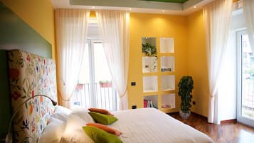Quarto casal exclusivo, terraço, vista para o jardim | Roupas de cama premium, edredons de pluma, frigobar, cofres nos quartos