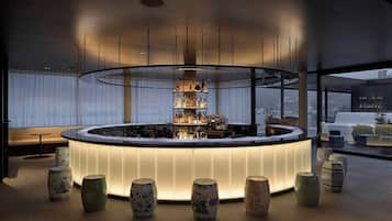 2 bares/lounges, este bar no terraço do hotel