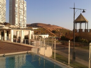 Piscina interior, piscina exterior 