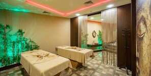 Sala(s) para tratamentos a casais, hammam, tratamentos corporais 