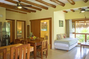 Apartamento superior, 2 quartos, cozinha | Área de estar | TV 40 polegadas com canais a cabo