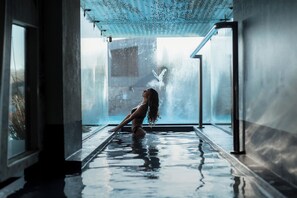 Sala(s) para tratamentos a casais, sauna, banheira de hidromassagem 