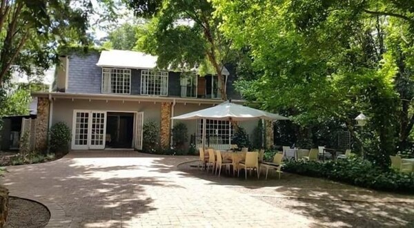 Ducks Country House - Meyerton