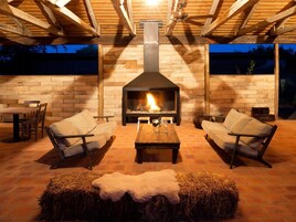 Televisor de ecrã plano de 32 polegadas com canais via satélite 