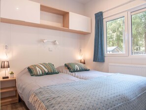 Module Flat Roof 4 personen | 1 quarto, quartos à prova de som, Wi-Fi de cortesia