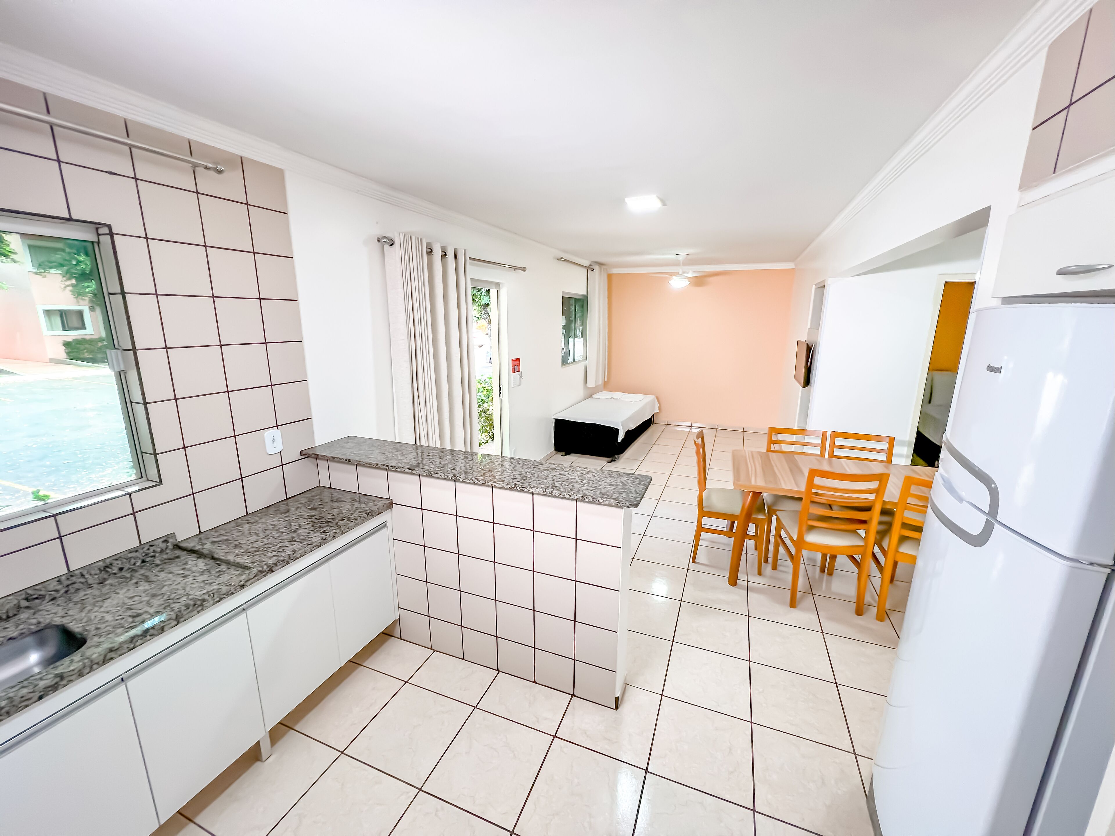 Suíte standard | Cozinha privada | Micro-ondas em uma área comum