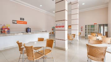 Lounge no saguão