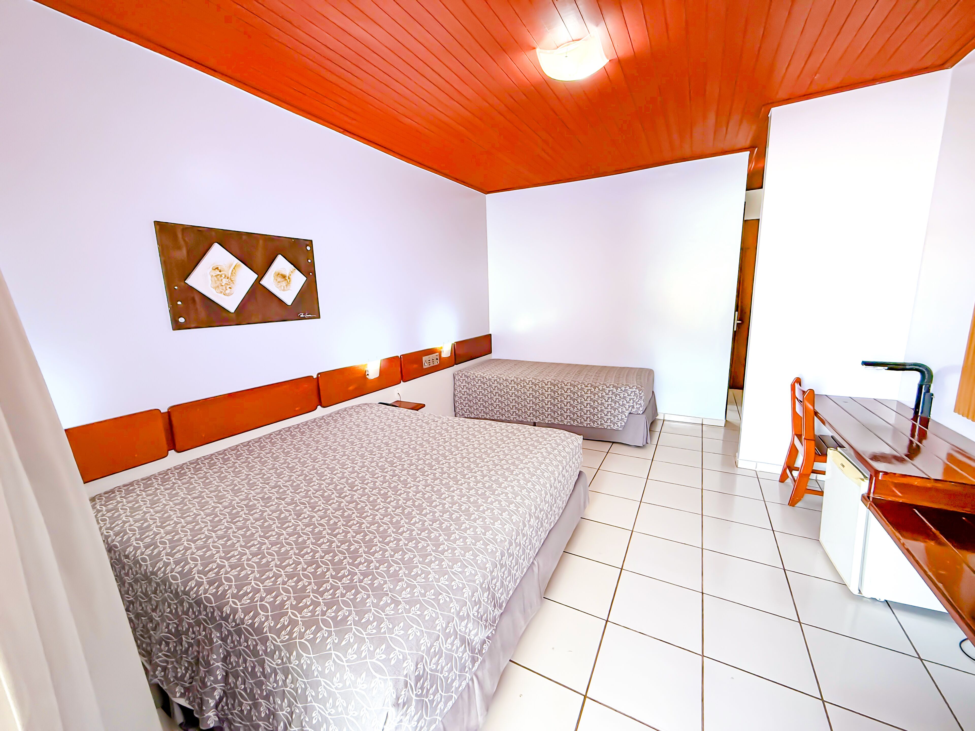 Apartamento standard | Frigobar, cofres nos quartos, cortinas blackout, berços grátis