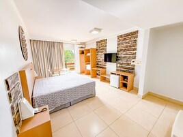 Suíte lua de mel | Frigobar, cofres nos quartos, cortinas blackout, berços grátis